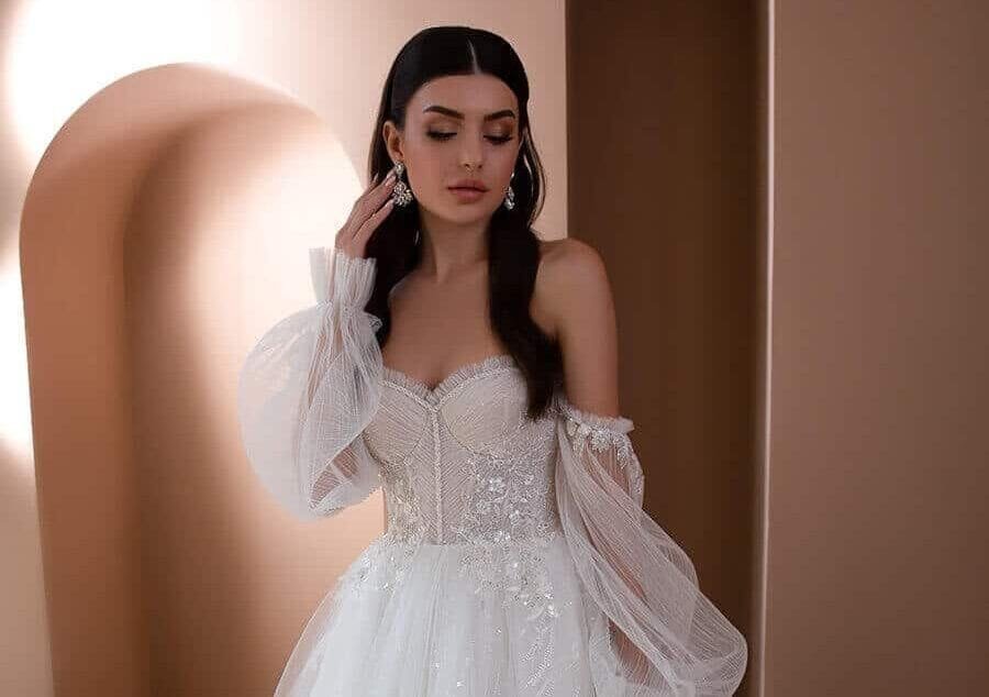 A Tale of Two Shopping Experiences: Bridal Boutique versus Wedding Shop